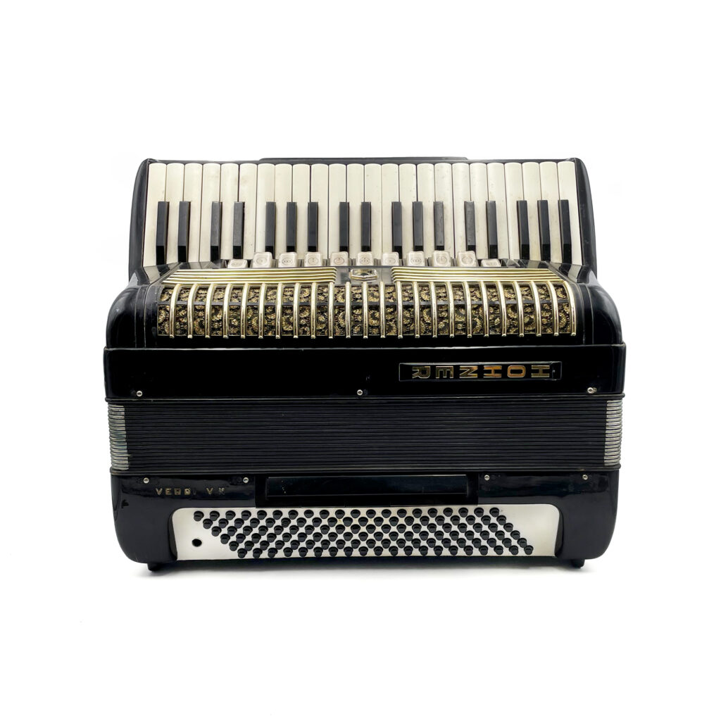 Les accordéons d'occasion - Monsieur Accordéon - Atelier de...